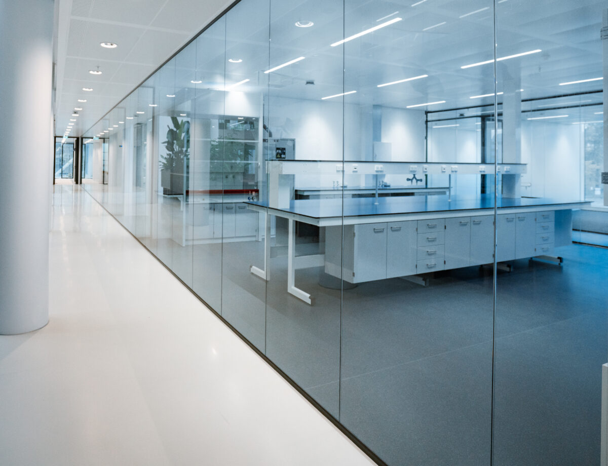 Plus Ultra Leiden: Innovative Lab and Office Spaces