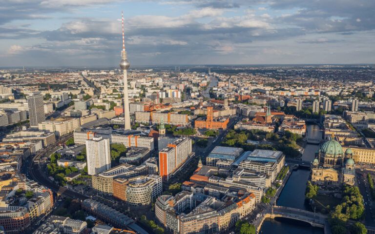 Discover High Quality Lab and Office Space at Merlin Place
